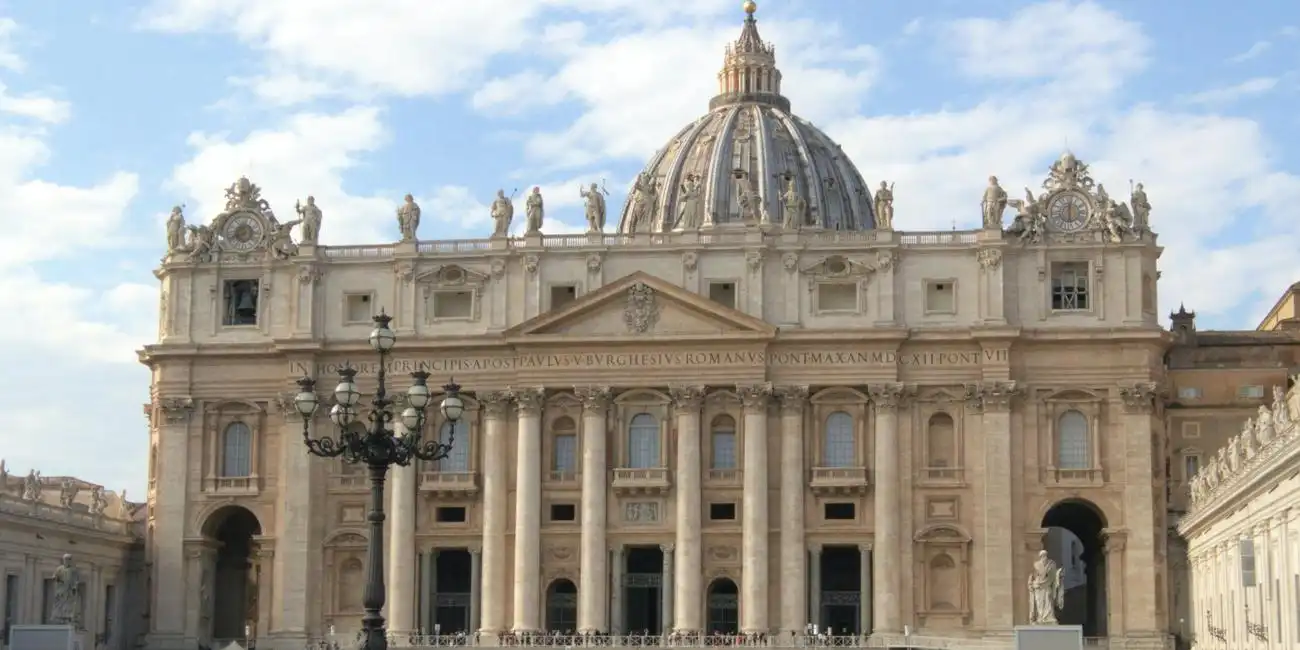 St. Peter's Basilica, Square & Vatican Grottoes: Morning Guided Tour - Vatican City, Rome, Italy ...